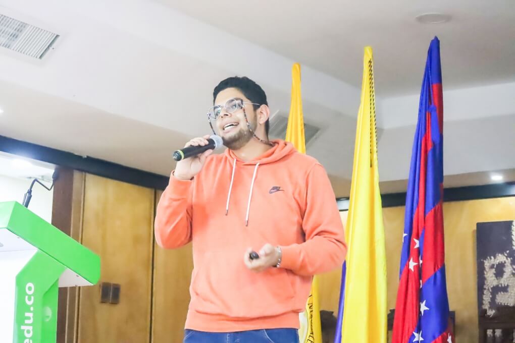 "Creamos que la ciencia cambia vidas": Faber Burgos en UNIMAGDALENA ...